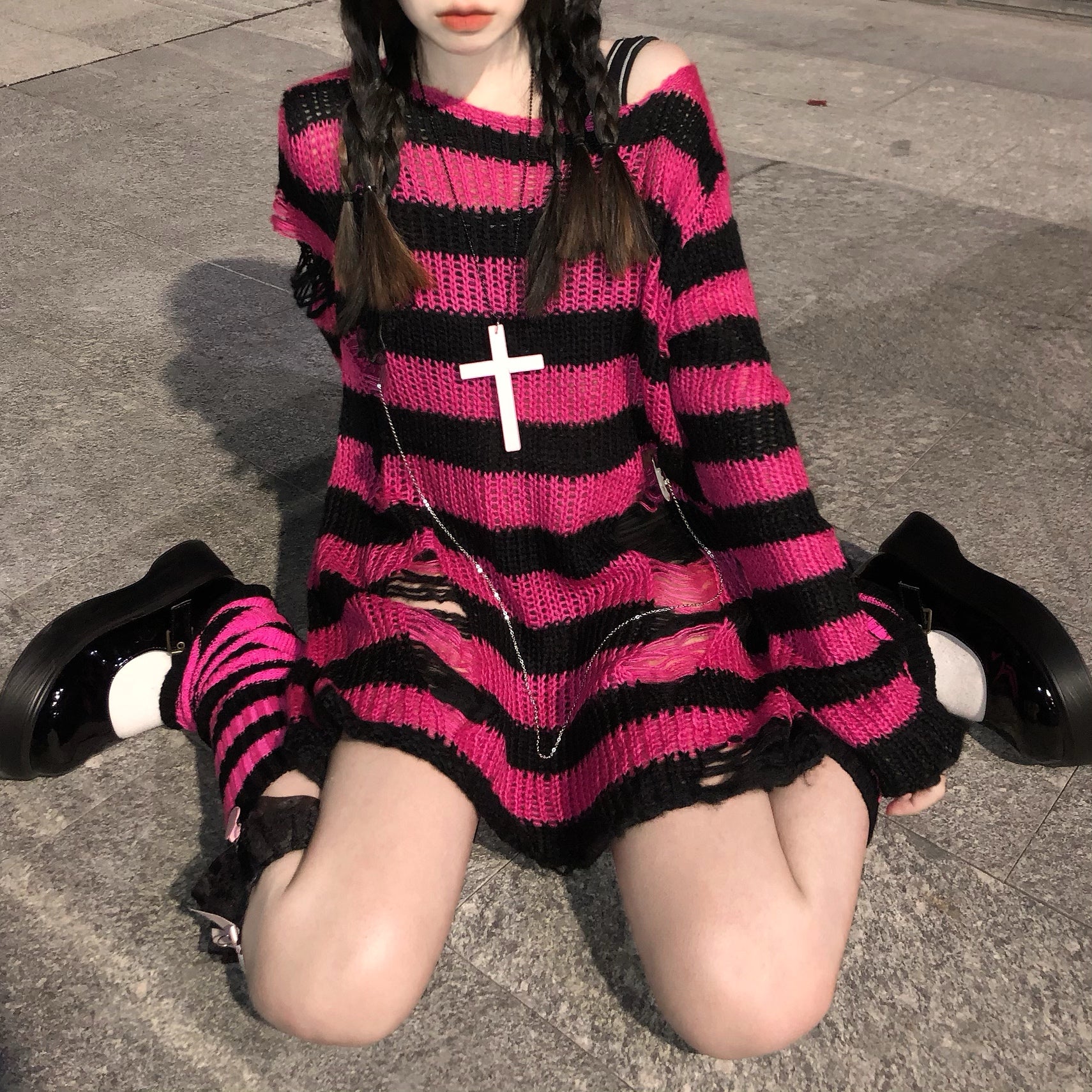 Punk hollow striped sweater yv31191 – Youvimi