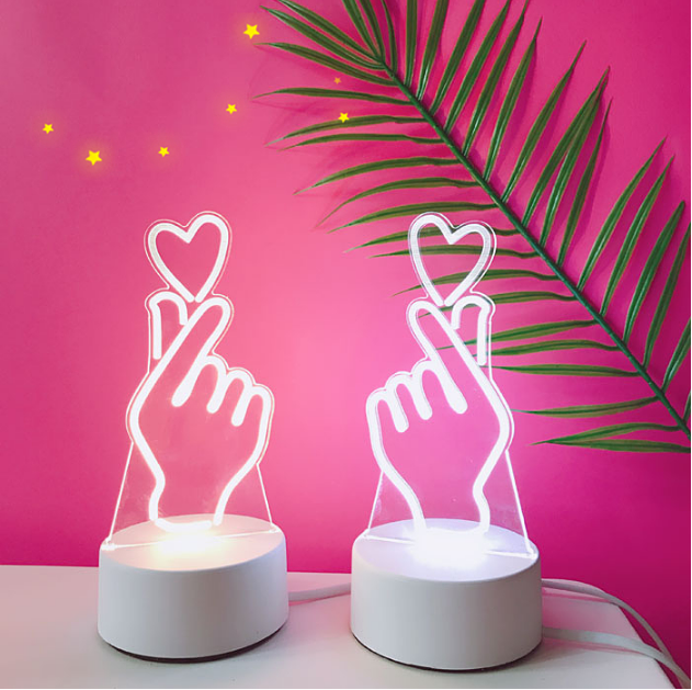 Heart Fingers LED Light (3 Color Modes)YV2180 – Youvimi